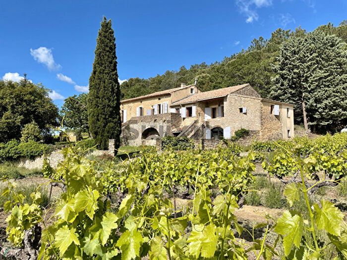 Maisons à vendre et appartements à louer - 1