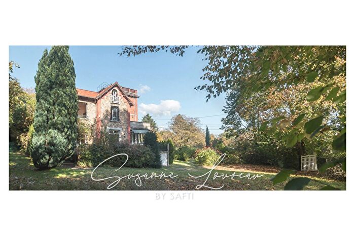 Maison à vendre - Létang-la-Ville - 8 pièces - 5 chambres