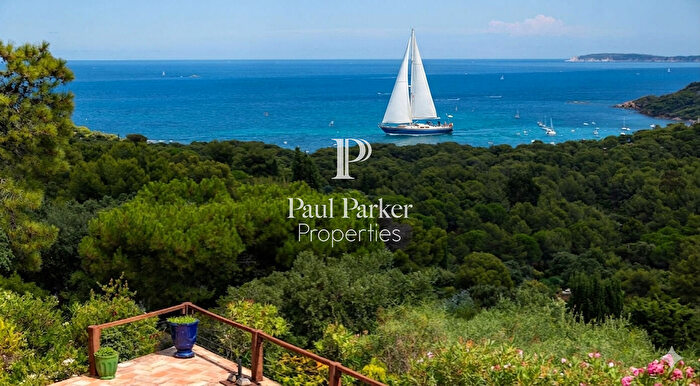Bormes-les-Mimosas, La Favière, Le Gau, Cap-Bénet, Cabasson, Plages - Maison 9 pièces à vendre
