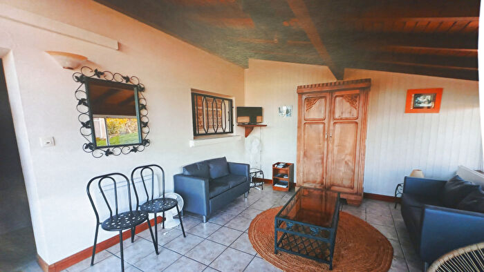 Appartement à louer - Ostabat-Asme - 4 pièces - 2 chambres