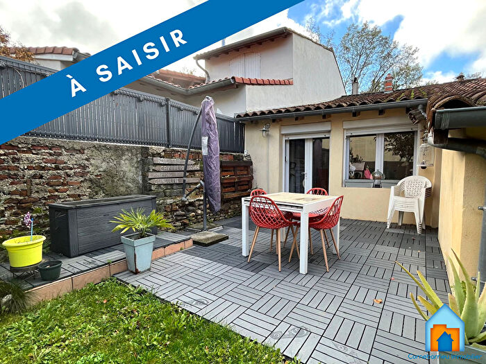 Maisons à vendre et appartements à louer - 1