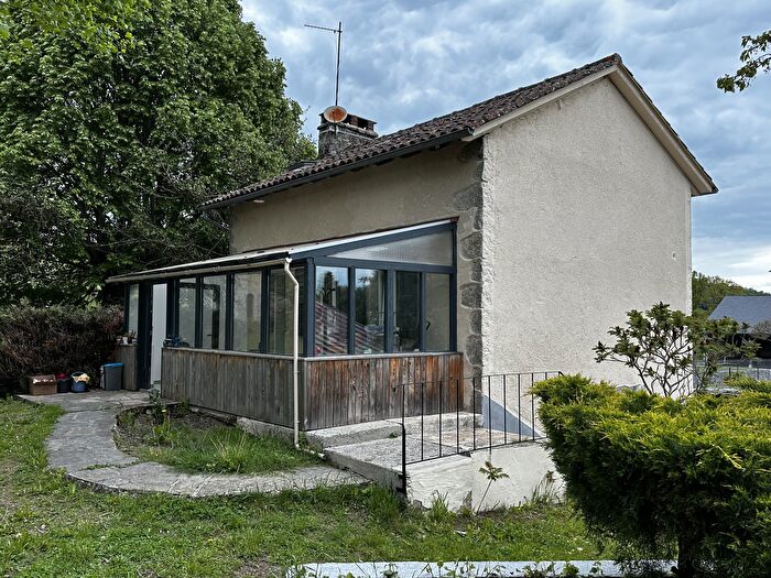 Glénat : Maison 4 pièces à vendre