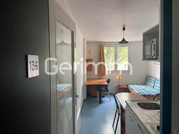 Nord, Gières : Appartement 1 pièce à louer