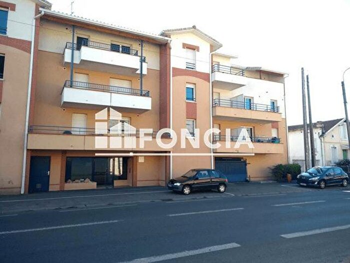 Appartement à louer - École Édouart Herriot-École maternelle Rodrigues, Agen - 3 pièces - 2 chambres