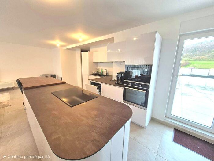 Appartement à louer - Merschweiller - 4 pièces - 3 chambres