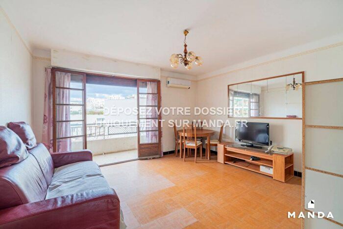 Lodi, Marseille 6ème arrondissement : Appartement 3 pièces à louer