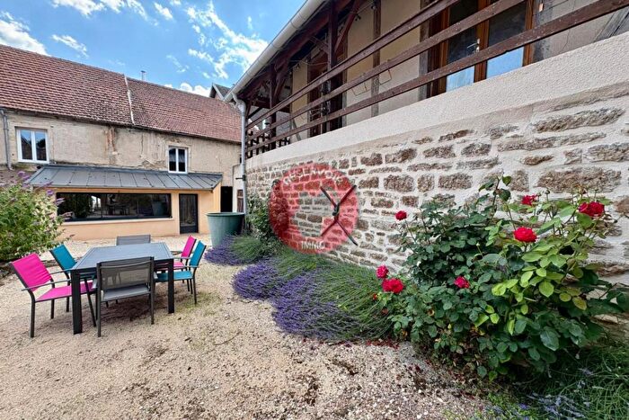 Maison à vendre - Vitteaux - 9 pièces - 5 chambres