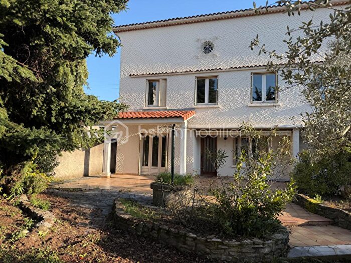 Romans-sur-Isère, Centre-ville : Maison 5 pièces à vendre