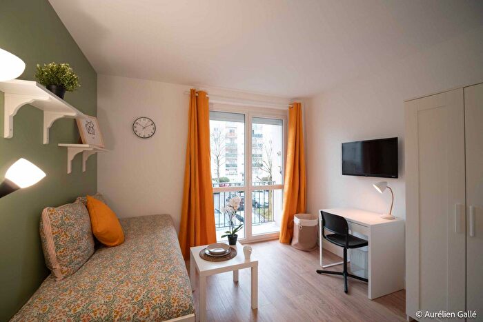 Appartement à louer - Abbaye, Créteil - 1 pièce