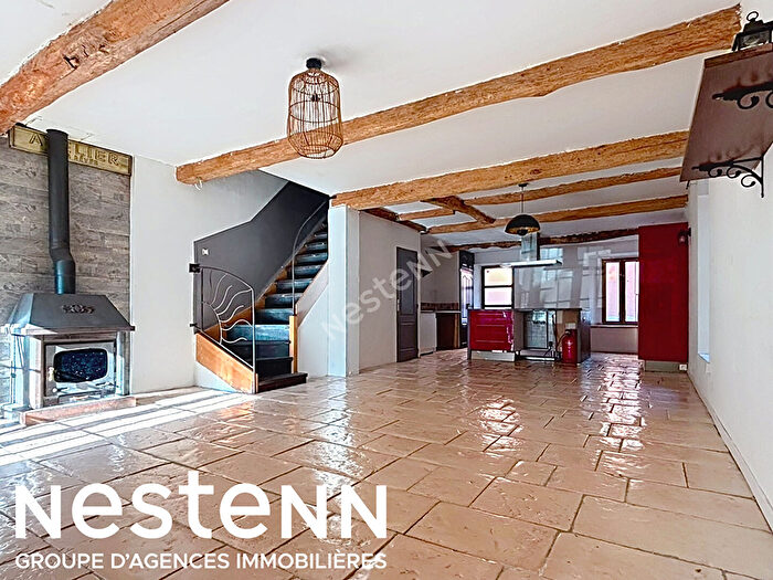 Maison 4 pièces à vendre à Vins-sur-Caramy