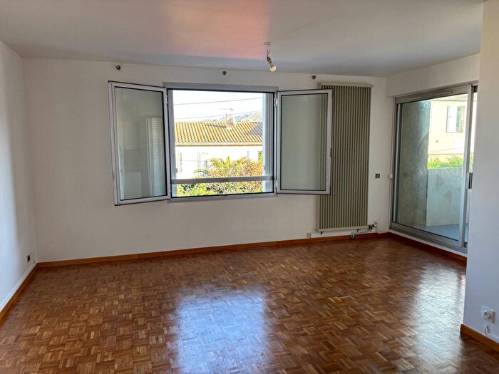 Appartement à louer - Marseille ème - 2 pièces - 1 chambre