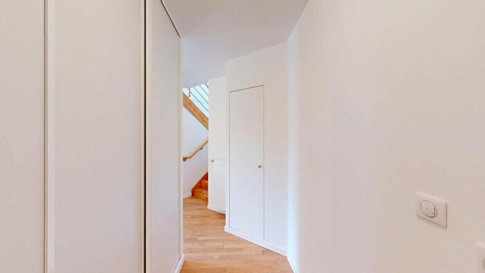 Appartement à louer - Versailles, Montreuil - 5 pièces - 4 chambres