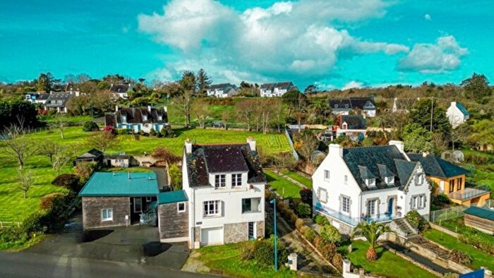 Maison à vendre - Roscanvel - 10 pièces - 3 chambres