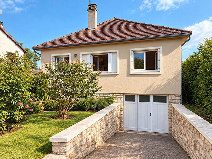 Tournon-Saint-Pierre - Maison 3 pièces à vendre