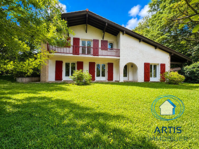 Maison 6 pièces à Saint-Jean-de-Luz, Jalday, Urthaburu, Balcoin, Alturan, à vendre