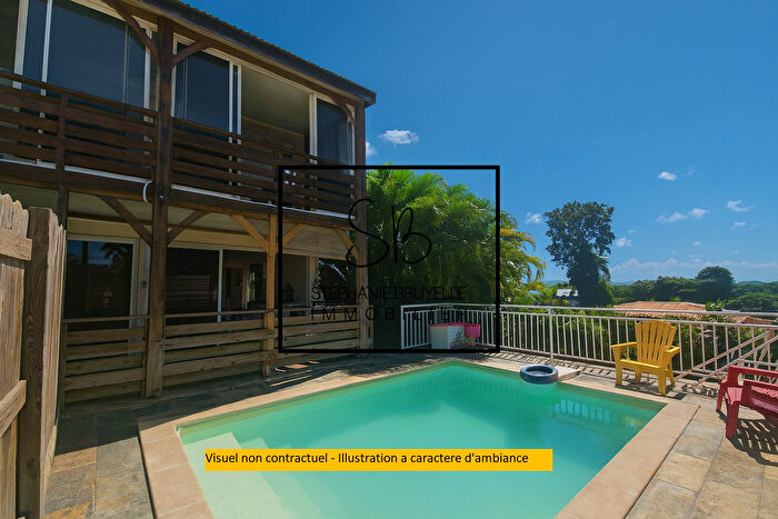 Maison à vendre - Fort-de-France - 8 pièces - 7 chambres