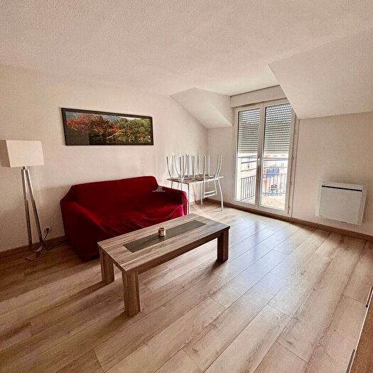 Appartement à louer - Le Sud, Rungis - 2 pièces - 1 chambre