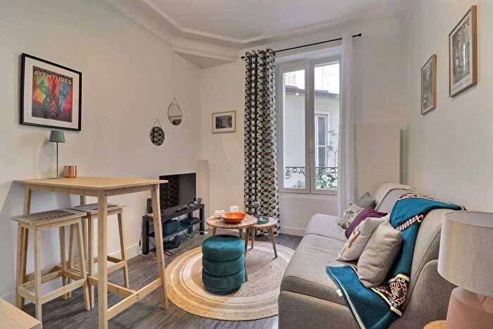 Appartement à louer - Grandes Carrières-Clichy, Paris ème arrondissement - 1 pièce