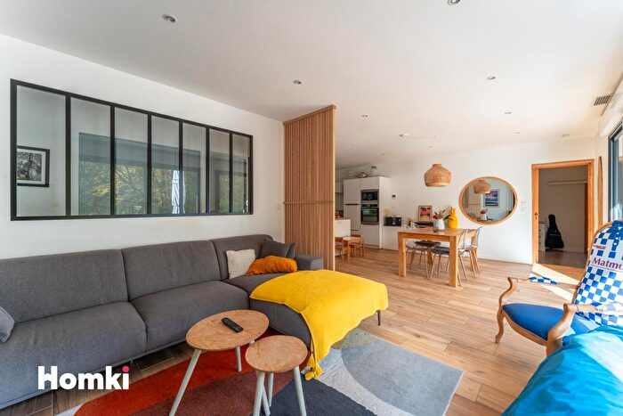 Maison à vendre - Sadirac - 5 pièces - 4 chambres