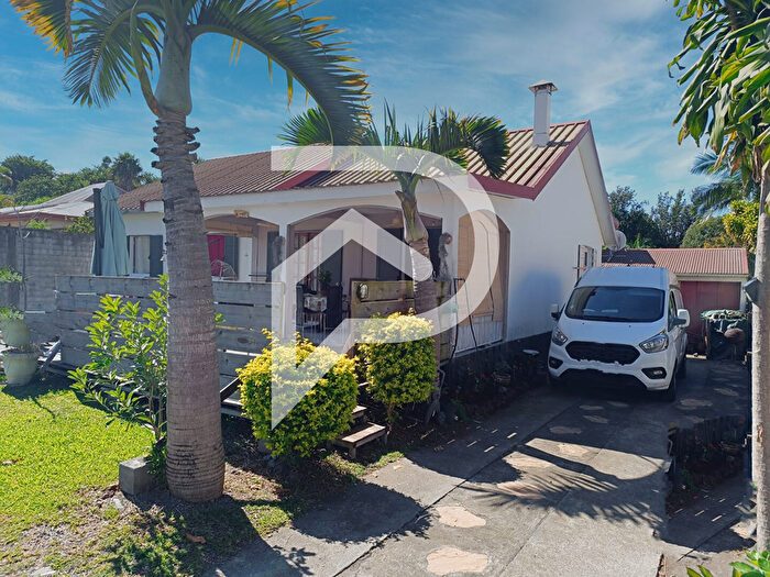 Maison à vendre - Le Tampon, Bras Creux - 4 pièces - 3 chambres