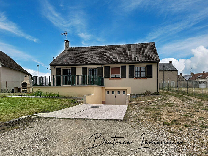 Maison 4 pièces à vendre à La Neuville-sur-Essonne