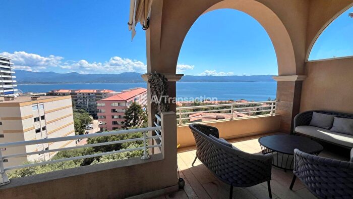 Appartement 5 pièces à vendre à Ajaccio