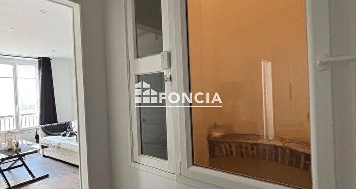 Appartement à vendre - Paris e , Montmartre, Sacré Coeur, Abbesses - 3 pièces - 1 chambre