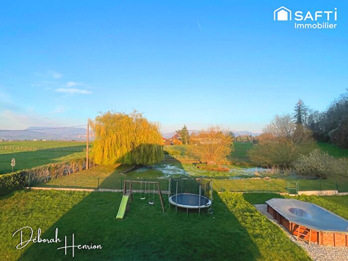 Maison à vendre - Charancieu - 5 pièces - 4 chambres