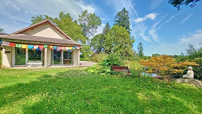 Maison 12 pièces à Feugères, à vendre