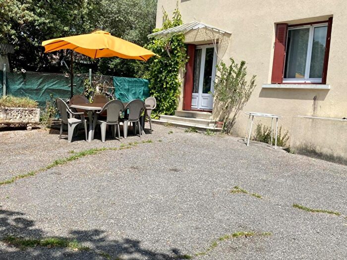 Appartement 4 pièces à louer à Vézénobres