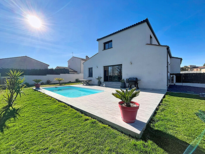 Maison à vendre - Thuir - 5 pièces - 3 chambres