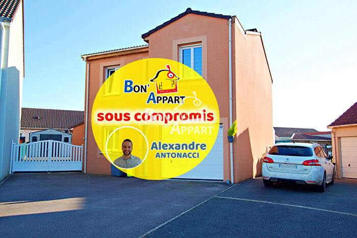 Maison à vendre - Sainte-Marie-aux-Chênes - 5 pièces - 4 chambres