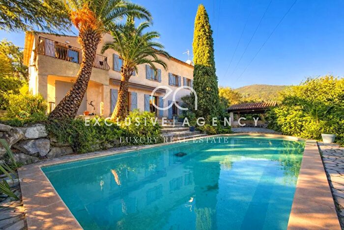 Maison à vendre - Grasse, Saint-Antoine, Aspres, Plascassier - 6 pièces - 5 chambres