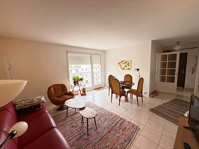 Appartement à vendre - Clamart, Gare - 3 pièces - 2 chambres