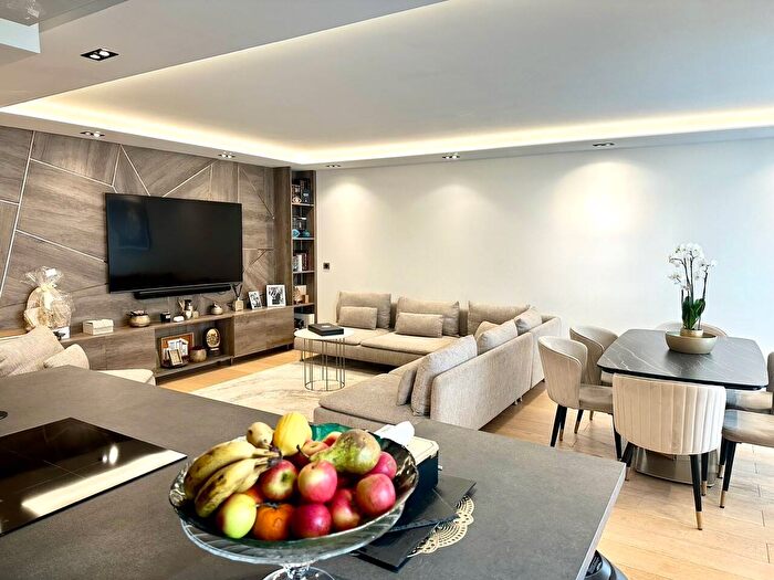 Appartement à louer - Saint-Maurice - 4 pièces - 3 chambres