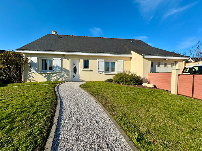 Maison à vendre - Écouflant - 5 pièces - 3 chambres