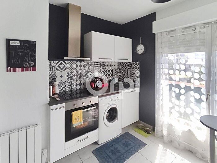 Appartement à louer - Caserne, Brive-la-Gaillarde - 2 pièces - 1 chambre