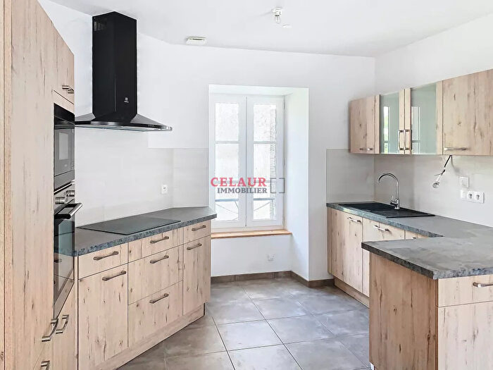 Appartement à louer - Beaulieu-sur-Dordogne - 4 pièces - 3 chambres