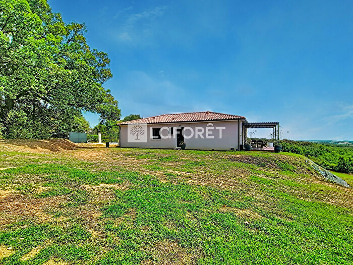 Maison 4 pièces à vendre à Tauriac