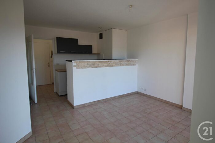 Appartement à louer - Aubagne, Passons, Verdun - 1 pièce