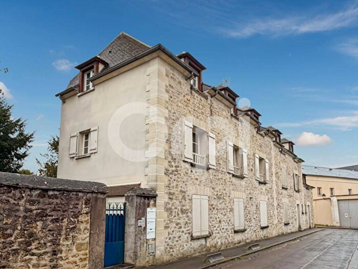 Appartement à louer - Centre Ville, Senlis - 3 pièces - 2 chambres