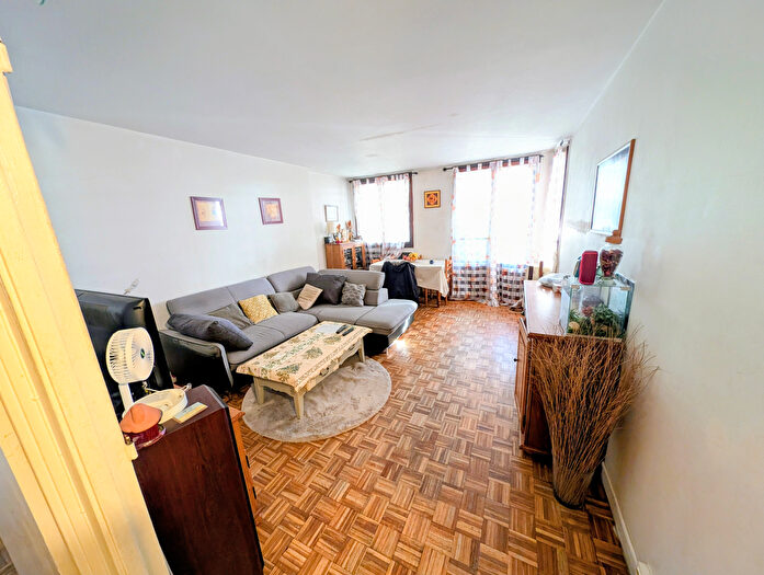 Appartement à vendre - Aix-en-Provence, Saint-Donat, Les Platanes - 4 pièces - 3 chambres