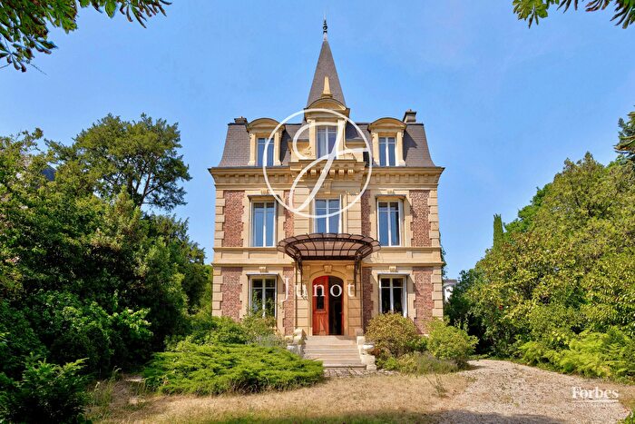 Maison 8 pièces à vendre - Le Vésinet, Coeur de Ville