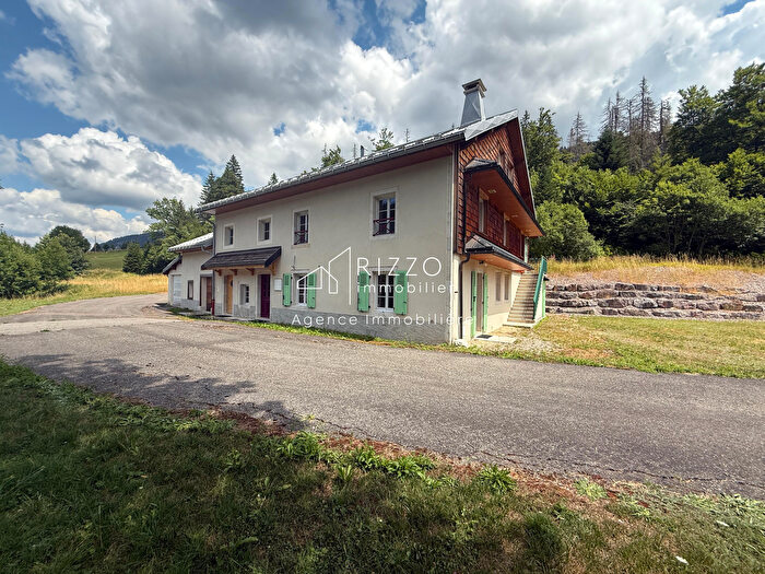 Maison à vendre - Mijoux - 8 pièces - 5 chambres