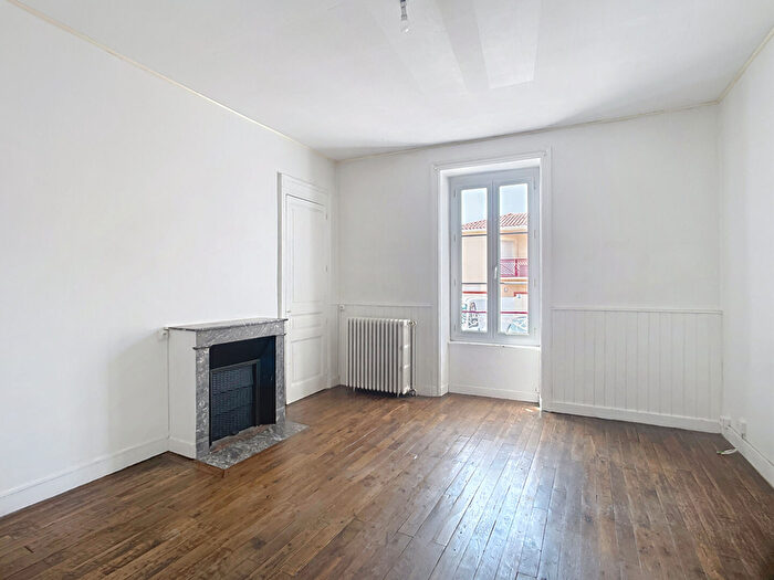 Appartement à louer - Limoges, Bénédictins, Montplaisir - 2 pièces - 1 chambre