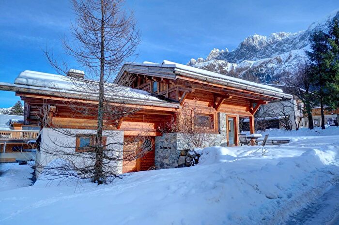 Maison à vendre - Chamonix-Mont-Blanc, Barrats, Cry, Molliasses, Favrands - 6 pièces - 4 chambres