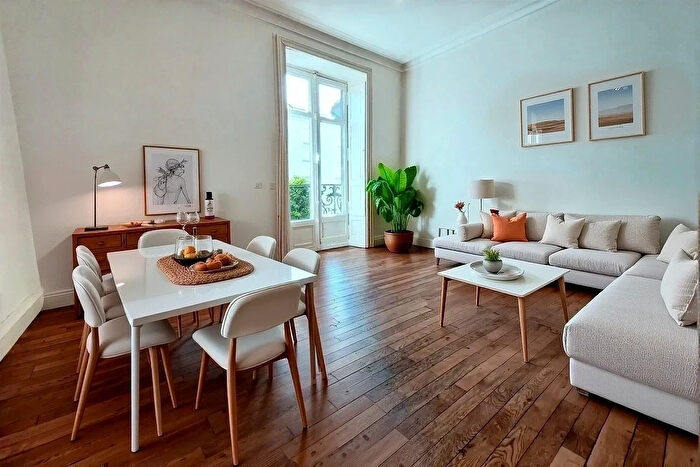 Appartement à louer - Nantes, Hauts-Pavés, Saint-Pasquier, Saint-Félix, Université - 3 pièces - 2 chambres