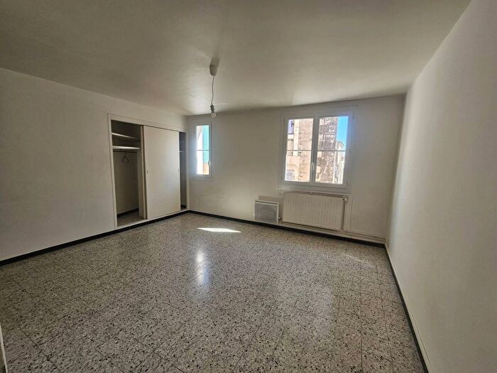 Appartement à louer - Intra Muros, Manosque - 1 pièce