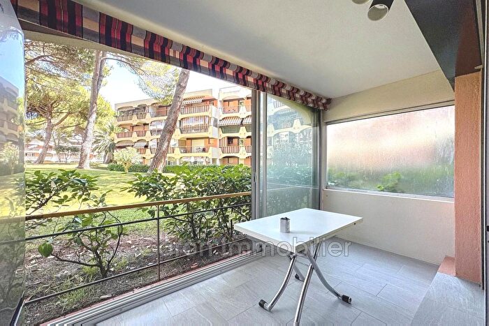 Appartement à vendre - Mandelieu-la-Napoule, Capitou - 1 pièce