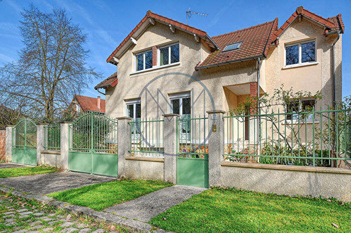 Maison 8 pièces à Viroflay, Louvre, Gare, à vendre